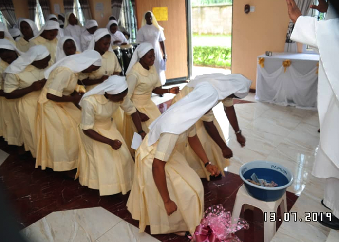 13 YOUNG LADIES GET TRANSFORMED FROM ASPIRANTS TO POSTULANTS - Ijebu ...